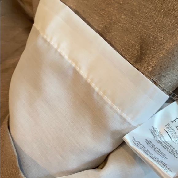 homeworks collection | Accents | Peri Homeworks Collection Pinch ...